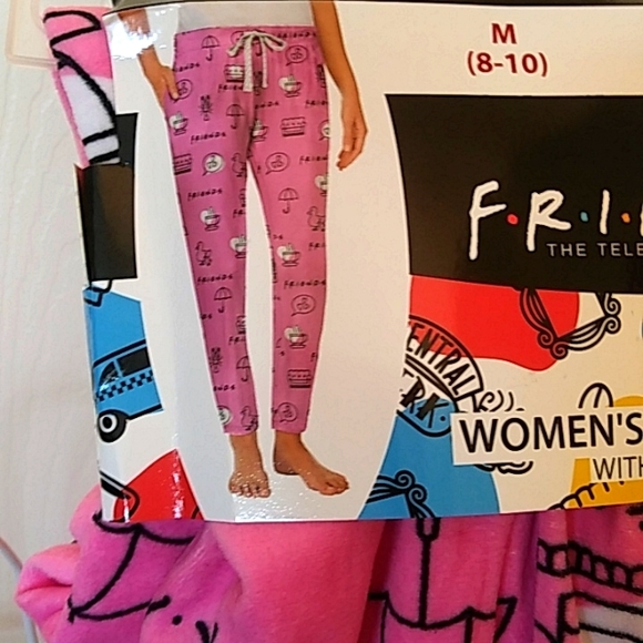 FRIENDS | Intimates & Sleepwear | Friends Tv Show Nwt Womens Fleece ...